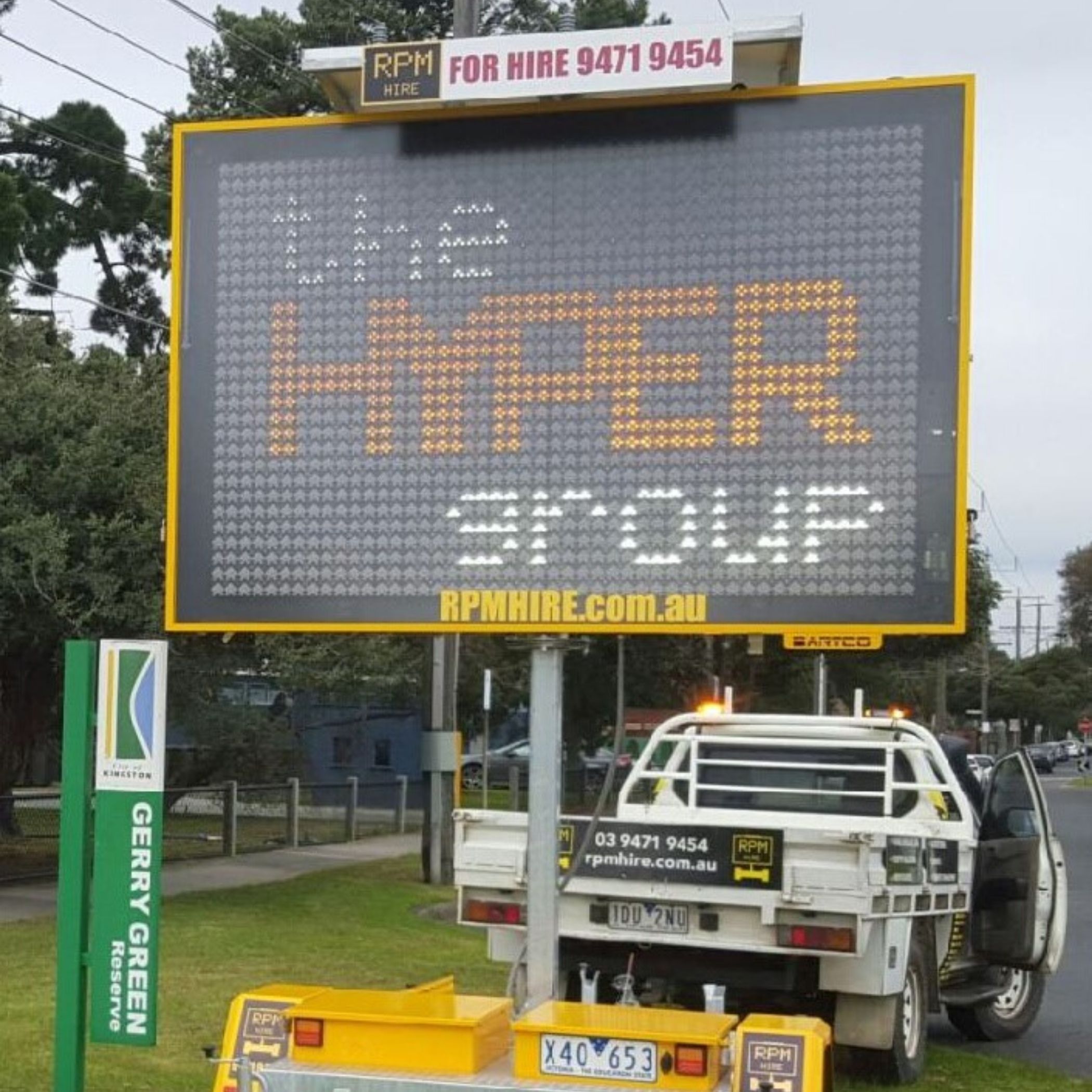 Advertising Signs in Melbourne, Sydney & Brisbane | RPM Hire