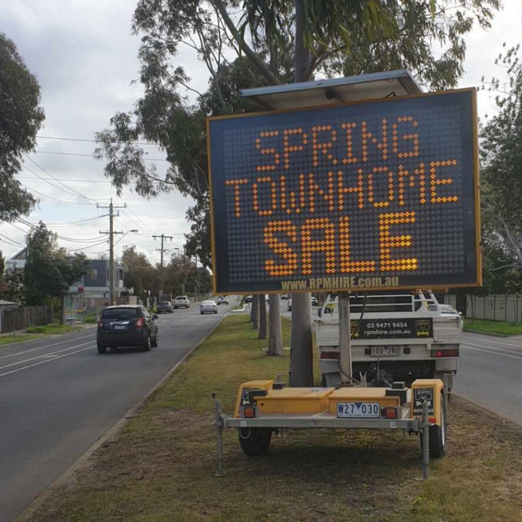 Advertising Signs in Melbourne, Sydney & Brisbane | RPM Hire